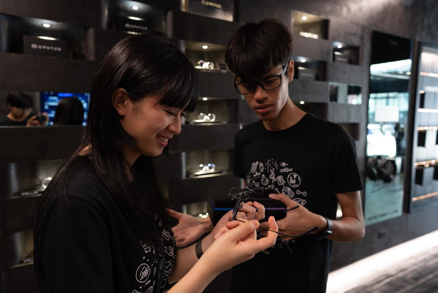 Spaceth ร่วมพัฒนาแว่น HOVER 2.0 ของ OPHTUS ด้วยวัสดุ NiTiNol ที่ใช้จริงในยานอวกาศ