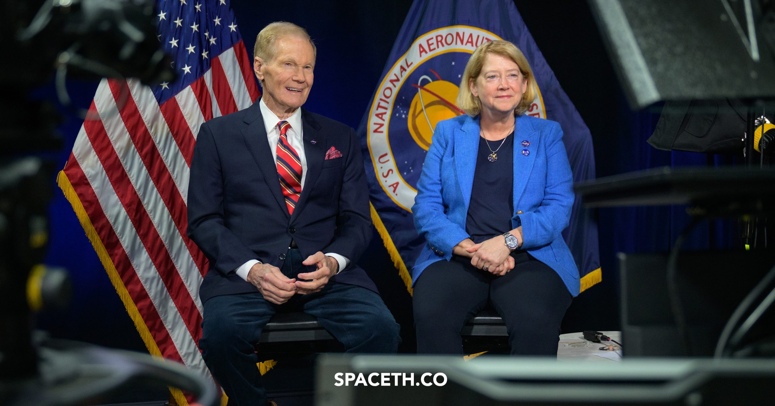 Bill Nelson และ Pam Melroy อำลาตำแหน่งผู้อำนวยการ NASA