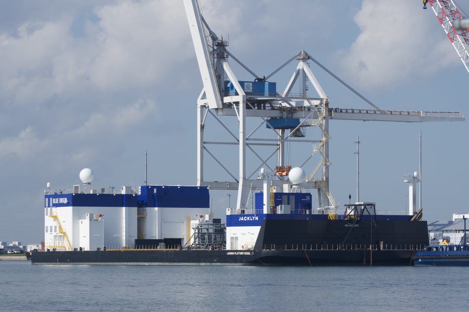 พาไปส่องเรือลงจอดจรวด Jacklyn และฐานปฏิบัติการของ Blue Origin